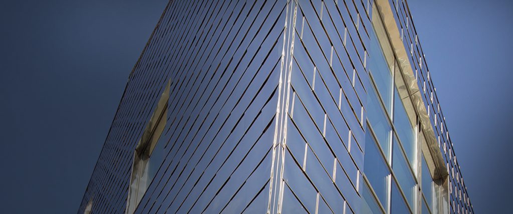 Lindab Seamline™ PLX in GreenCoat® PLX Roofing & Cladding Material ...